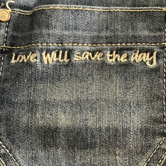 Sheryl Crow | Jeans | Sheryl Crow Flared Embroidered Leg Jean | Poshmark